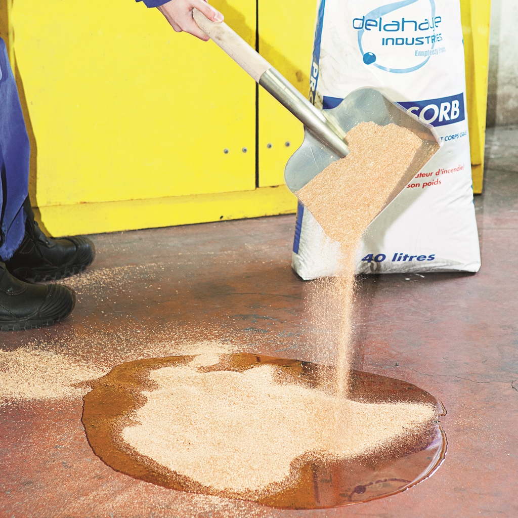 Granulé absorbant tous liquides Bois résineux - 40 L - Delahaye Industries